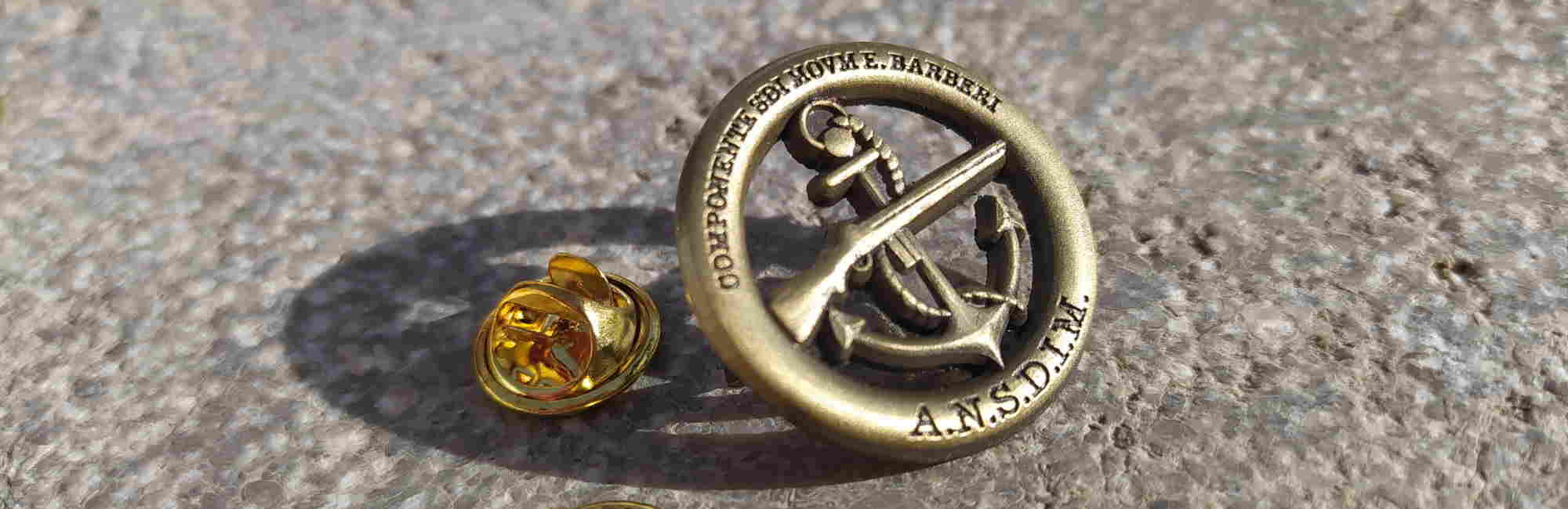 Imaginer et concevoir ses propres pin’s - Pinsbonmarche.fr